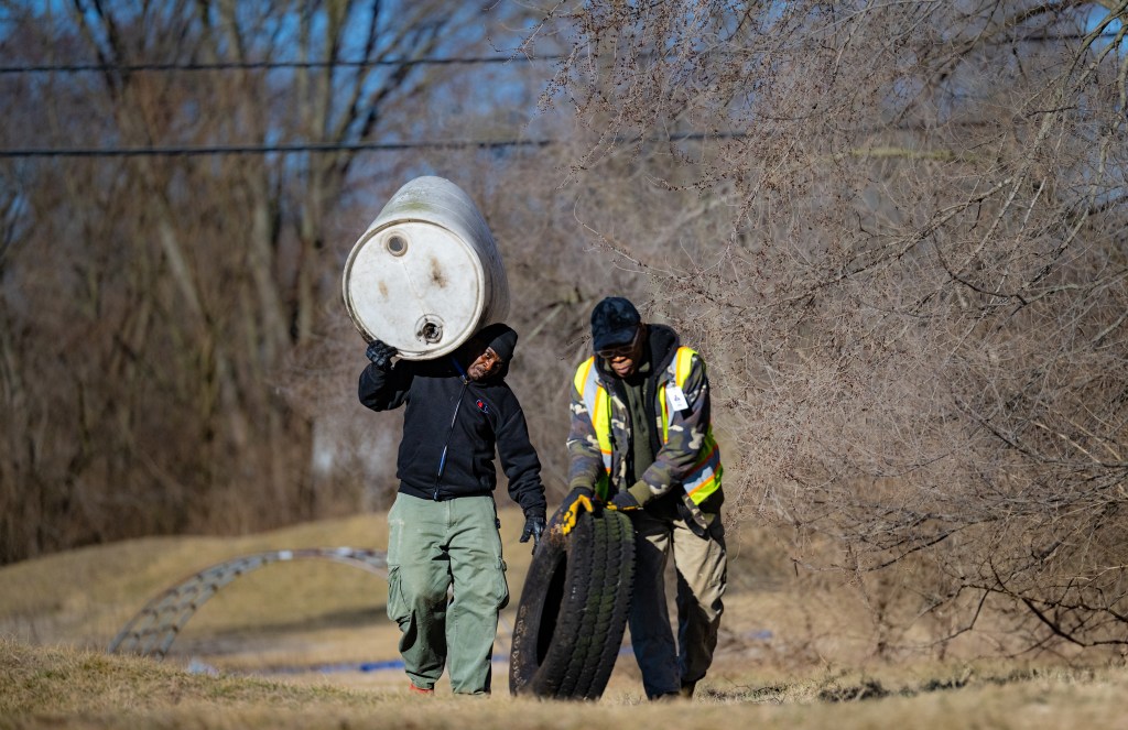 Aetna Residents Partner With City to Remove Blighted Homes - Capital B Gary